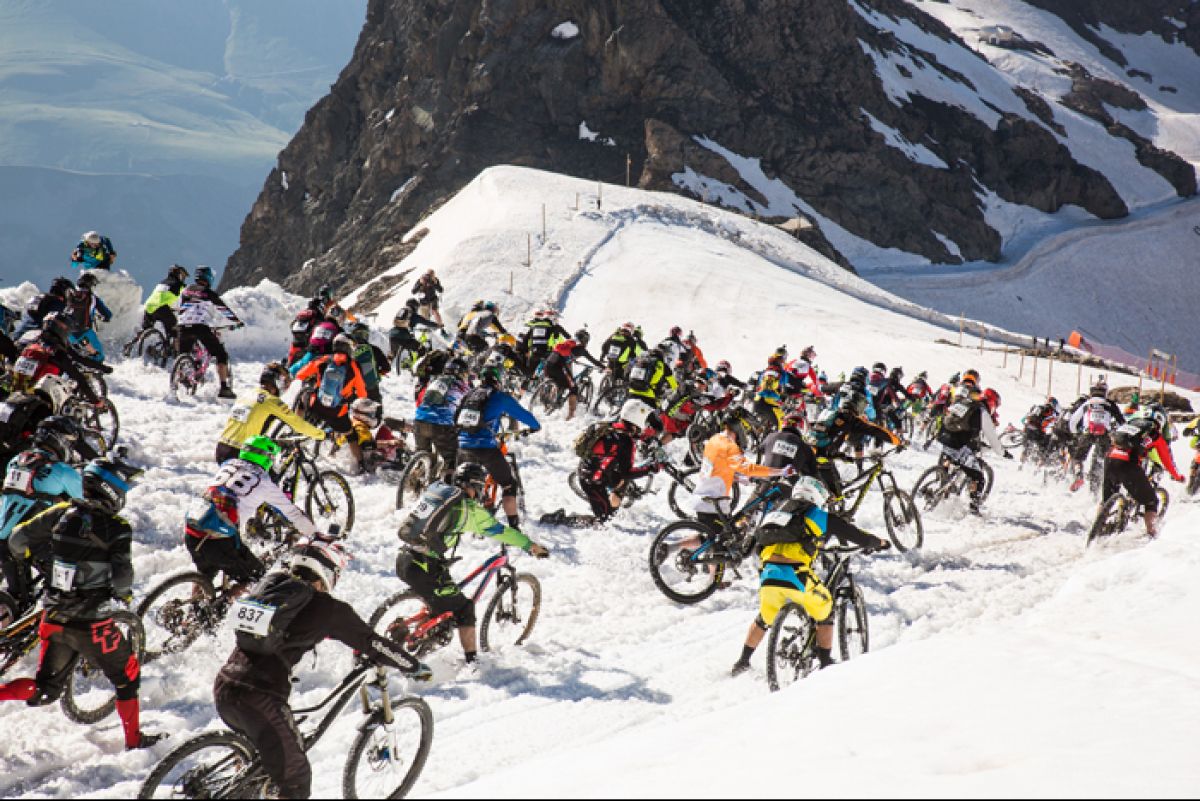 2016 Megavalanche Highlights | More Dirt