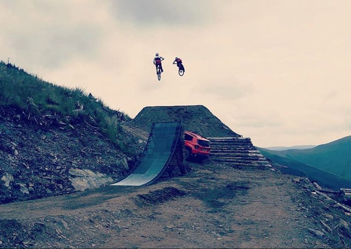 Red Bull Hardline adds a motocross ramp to its 45ft jump! | More Dirt